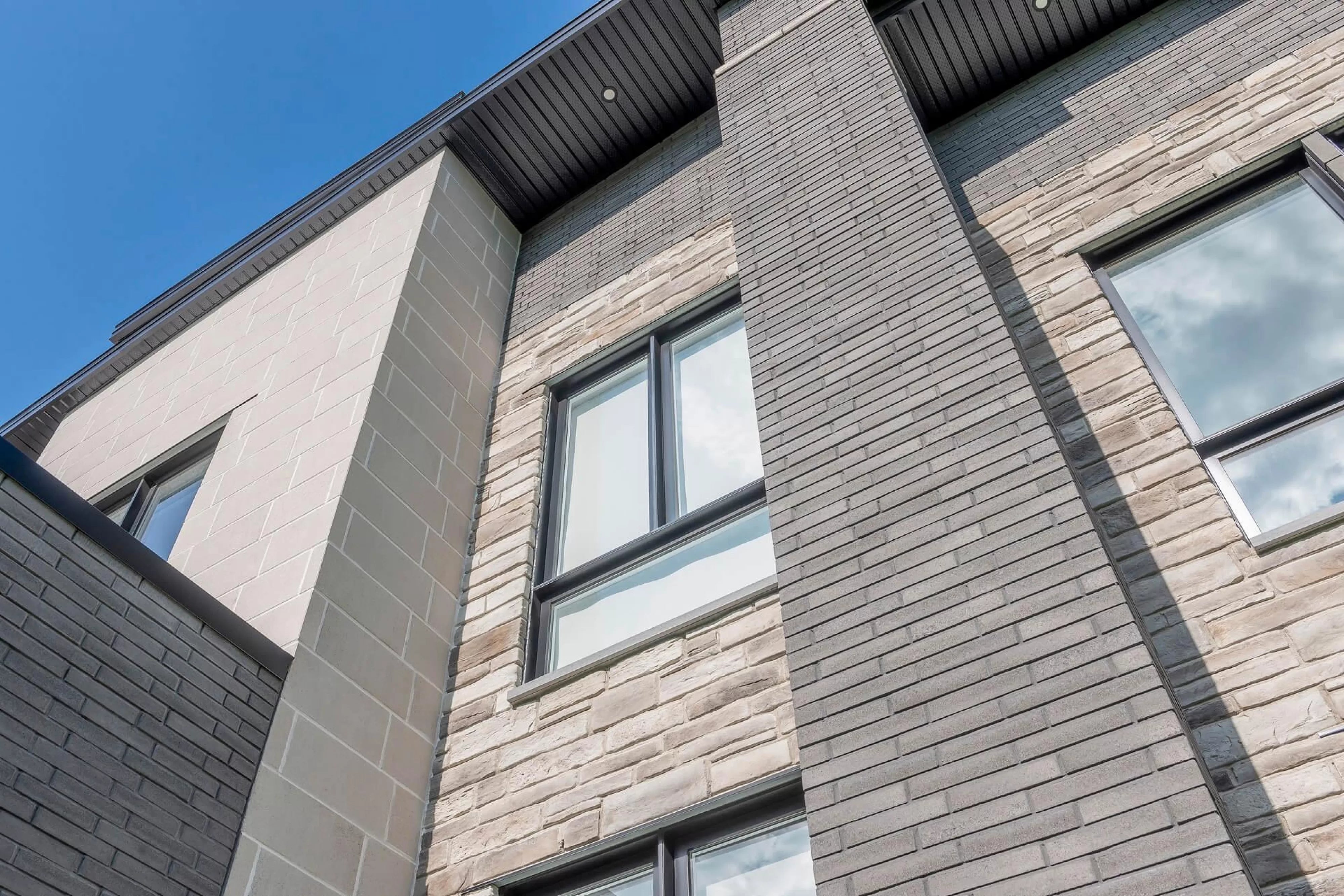 Normandie Brick – Kanata Stoneworks